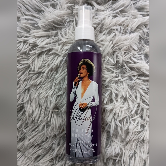 Whitney Houston | Bath & Body | Whitney Houston Sheer Mist 8 Fl Oz ...